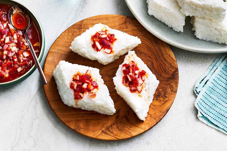 Kiribath | One of Must-try Traditional Sri Lankan Milk Rice Recipe ...